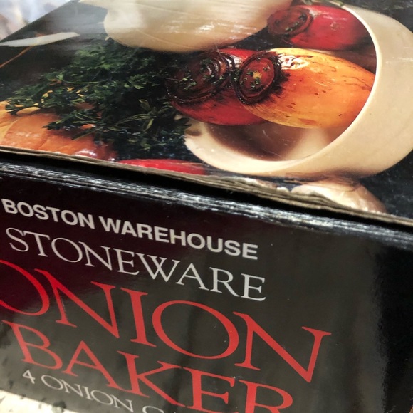 Boston Warehouse | Kitchen | Boston Warehouse Stoneware Onion Baker ...